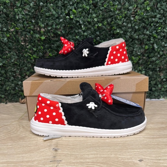 Hey Dude | Shoes | Hey Dude Wendy Funk Minnie Mouse W8 | Poshmark